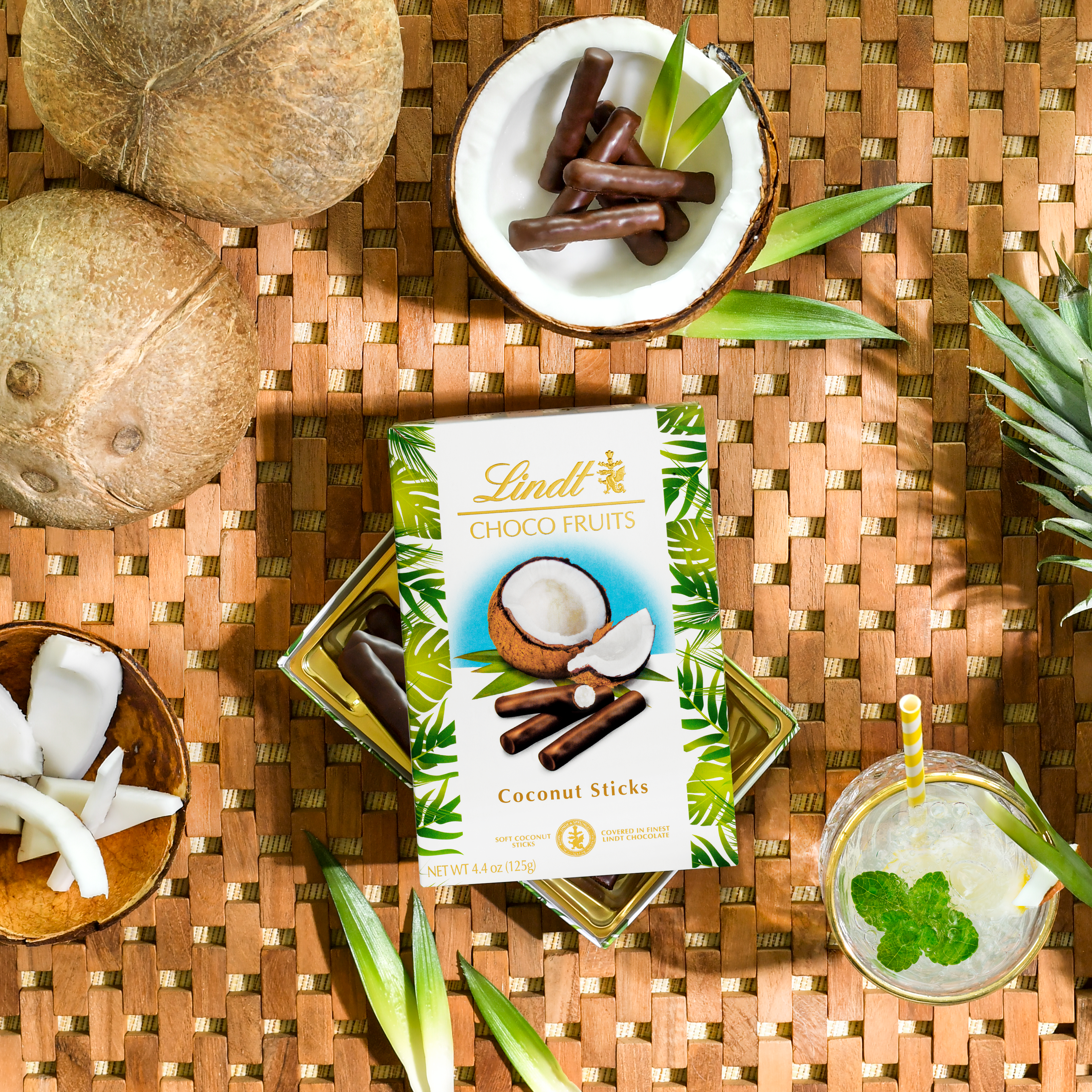 Choco Fruit Coconut Sticks 125g - Lindt Online Shop